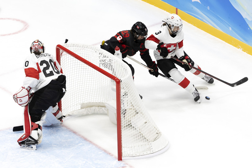 Sarah Forster et la Suisse étrillées par le Canada - RTN votre radio ...