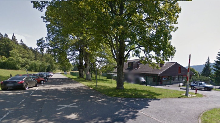 Un centre fédéral temporaire va ouvrir à la caserne des Rochat - RTN ...