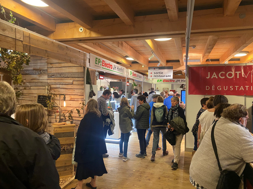 Environ 7'000 personnes au Comptoir franc-montagnard - RFJ votre radio ...