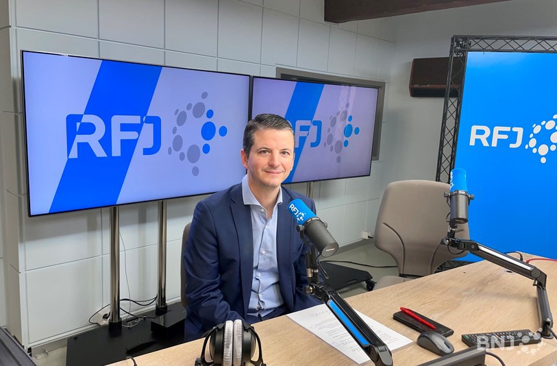 L'interview Rien que pour vous "finance": Les jeunes et l'argent - RFJ ...