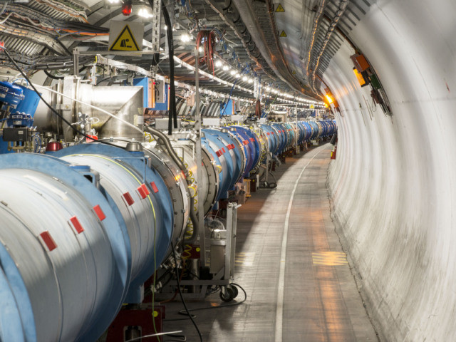 Nouveau départ pour l'accélérateur de particules LHC - RTN votre radio ...