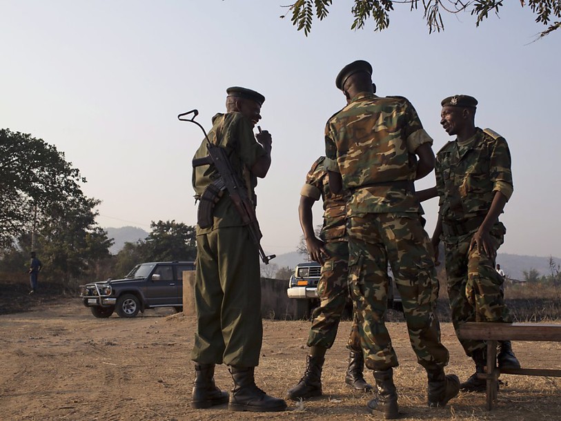 Burundi: deux camps militaires attaqués, combats très violents - RFJ ...