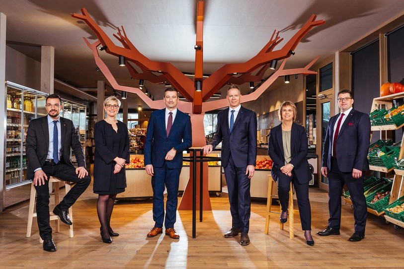 Le Gouvernement jurassien dévoile sa nouvelle photo officielle - RFJ ...