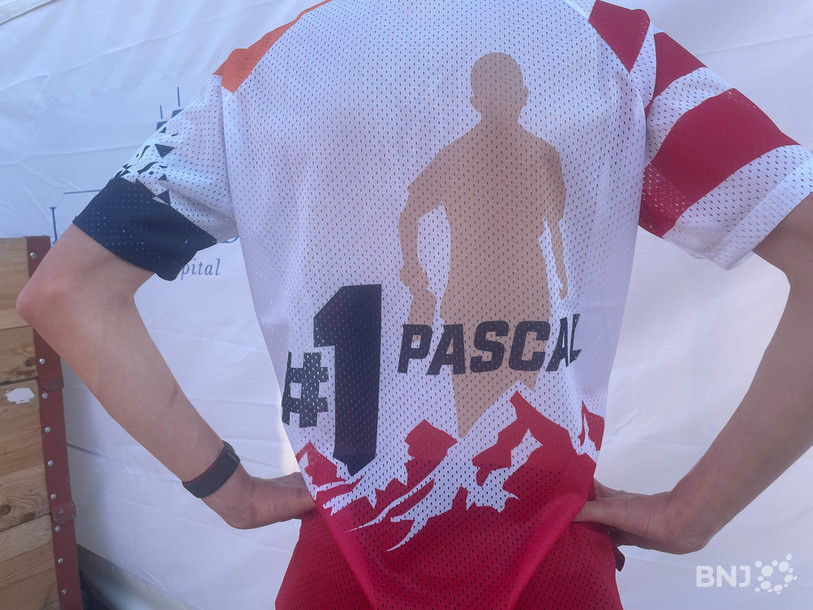 Loïc Berger gagne sur le BCN Tour et rend hommage à Pascal Buchs - RTN votre radio régionale