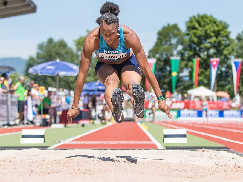 Coup dur pour Caroline Agnou - RJB votre radio régionale