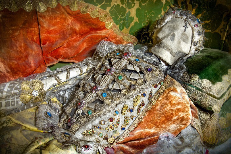 Des reliques parfois oubliées, mais désormais immortalisées - RFJ votre ...