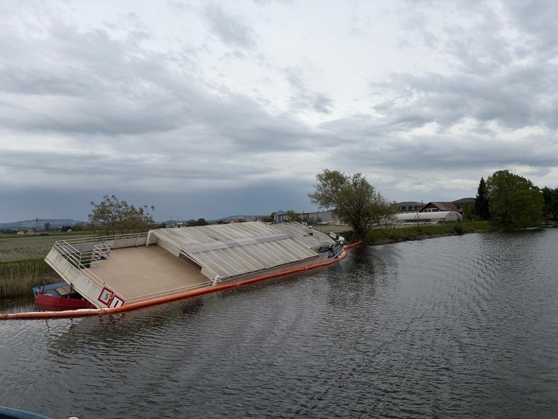 Un bateau s’échoue dans le canal de la Broye - RTN votre radio régionale