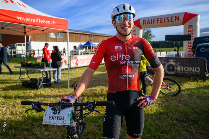 Matteo Oppizzi et Elodie Python s’offrent la Raiffeisen Trans VTT - RTN ...