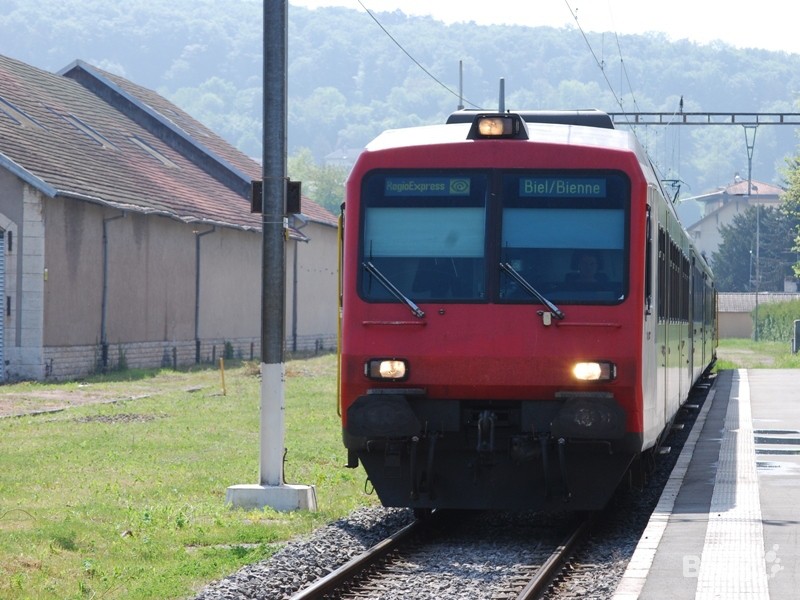 Accident sur la voie de chemin de fer entre Bienne et La CHaux-de-Fonds - RTN votre radio régionale