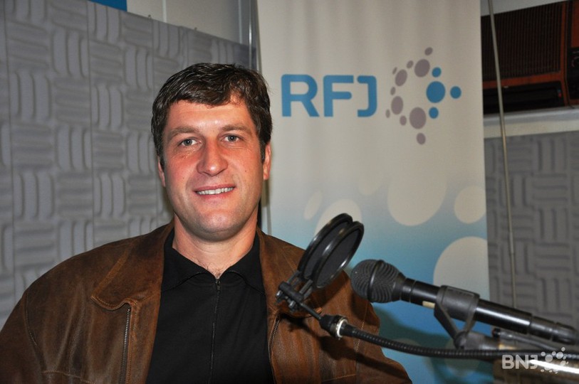 UDC et Thomas Stettler vont de pair dans la matinale - RFJ votre radio régionale