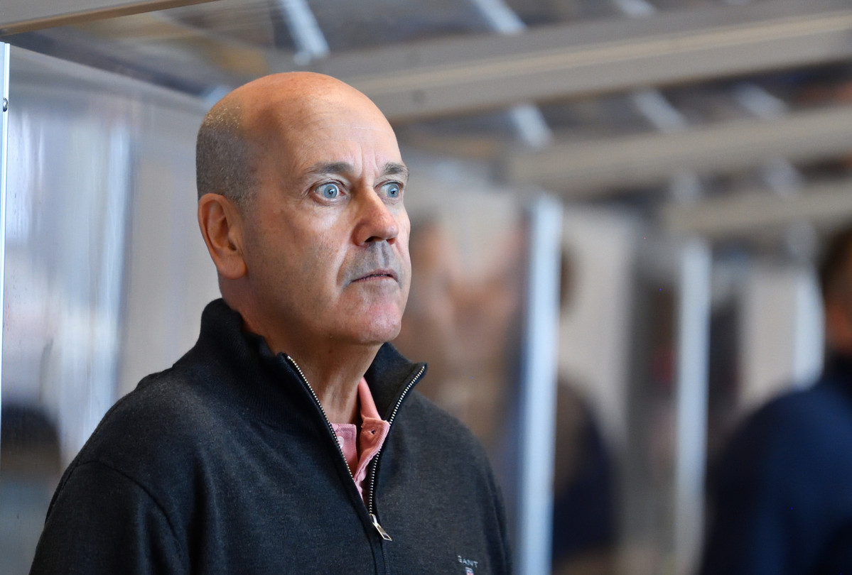 Gary Sheehan : les licences B peuvent « fausser le championnat » - RTN ...