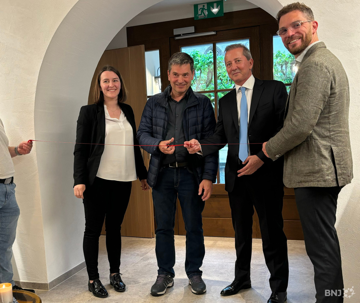 Une offre hôtelière inédite a ouvert ses portes dans le Jura - RFJ ...