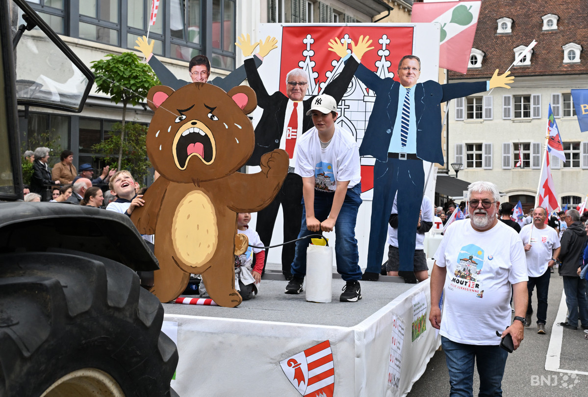 Cortège de la 77e Fête du peuple jurassien - RFJ votre radio régionale