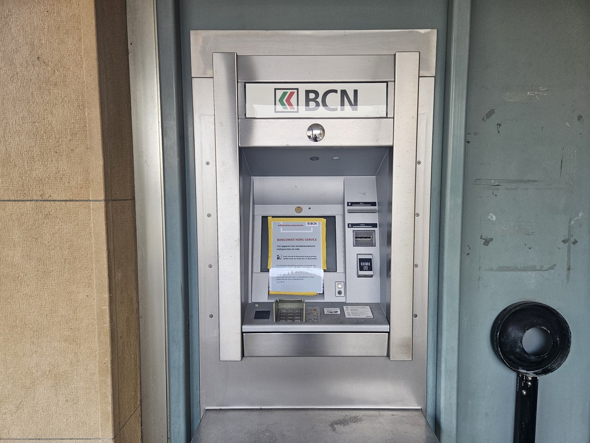 Fait marquant 2024 : les péripéties des bancomats - RTN votre radio ...