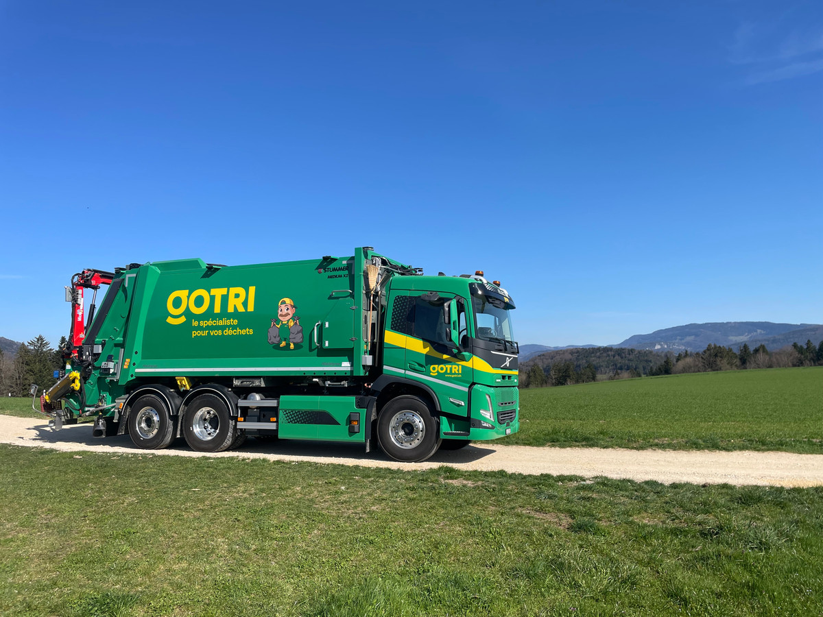 Un camion poubelle électrique pour les districts de Delémont et ...