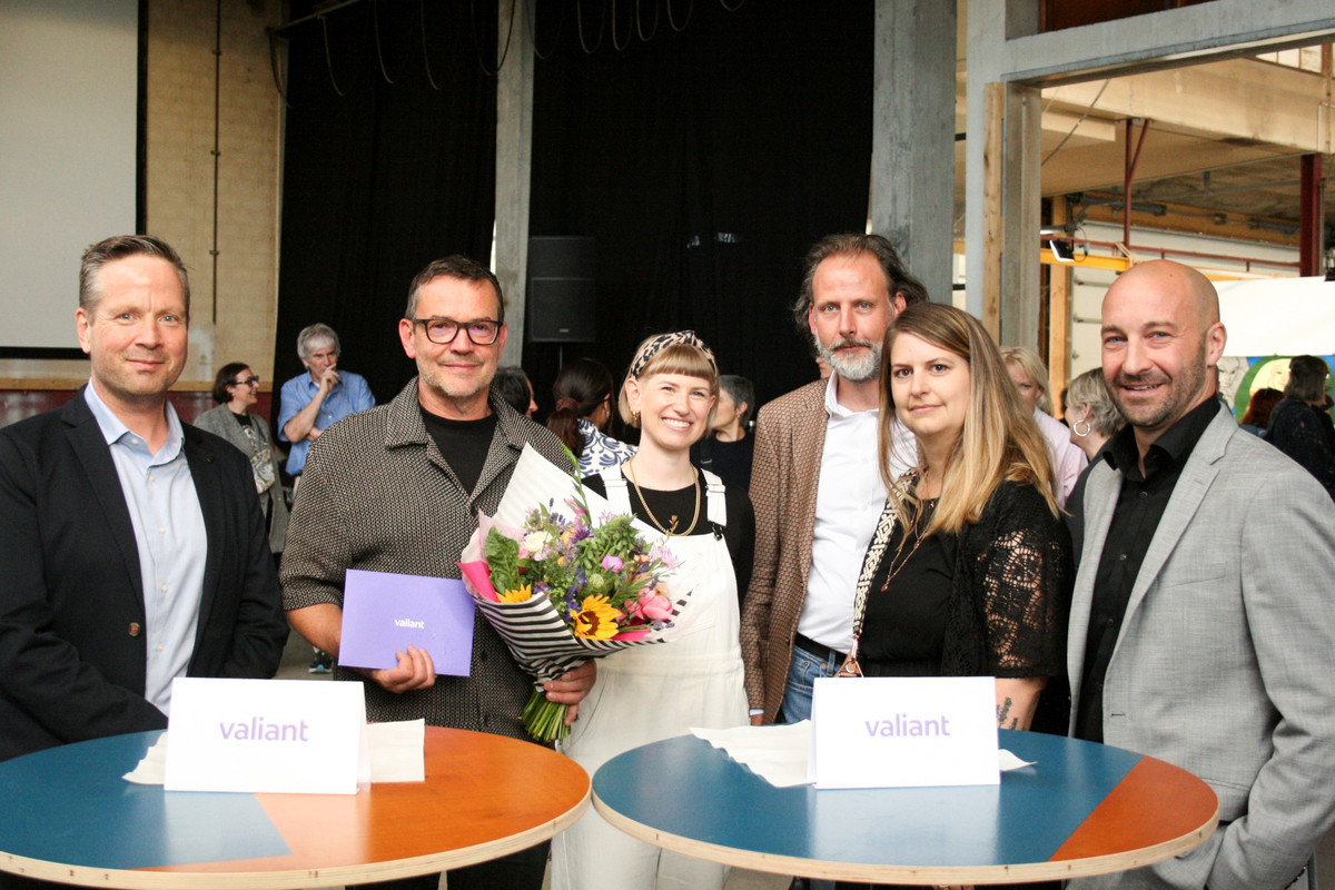 Marcel-André Droz reçoit le premier « Prix Valiant / Visarte Régions ...