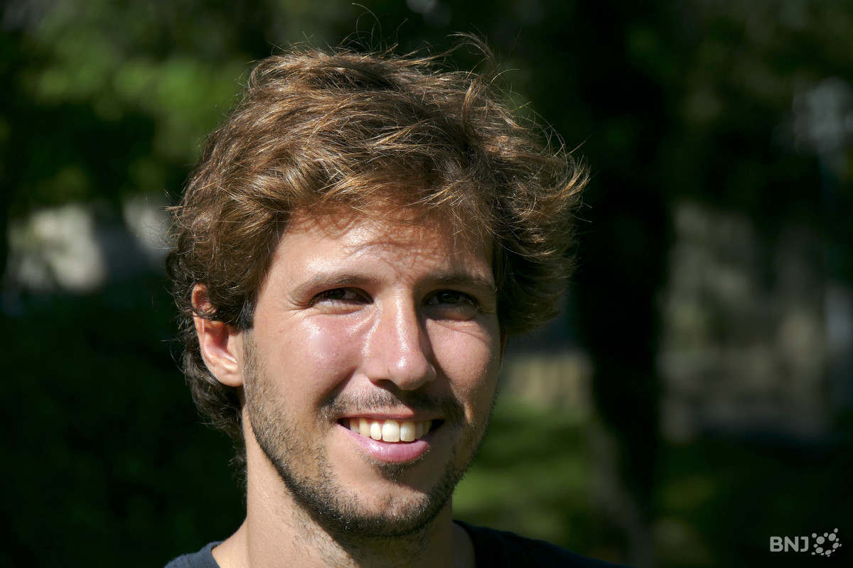 Nathan Stornetta compose pour l'image - RFJ votre radio régionale